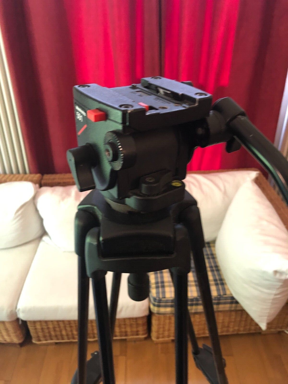 Manfrotto 525mvb Pro tripod legs + 501 75mm Head EXCELLENT | eBay UK