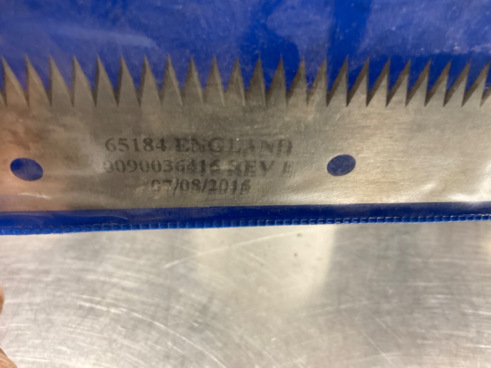 HYDE INDUSTRIAL BLADE SOLUTIONS 70908 8” HOSE SLITTER BLADE BEVEL EDGE ...