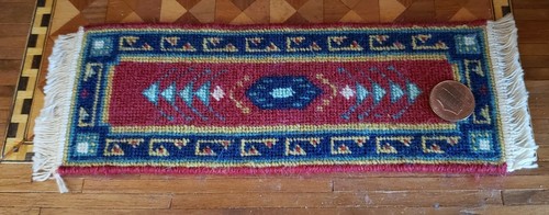 DOLLHOUSE MINIATURE PETIT POINT ARTISAN CARPET RUNNER RUG 7.5" x 2 3/4 ...