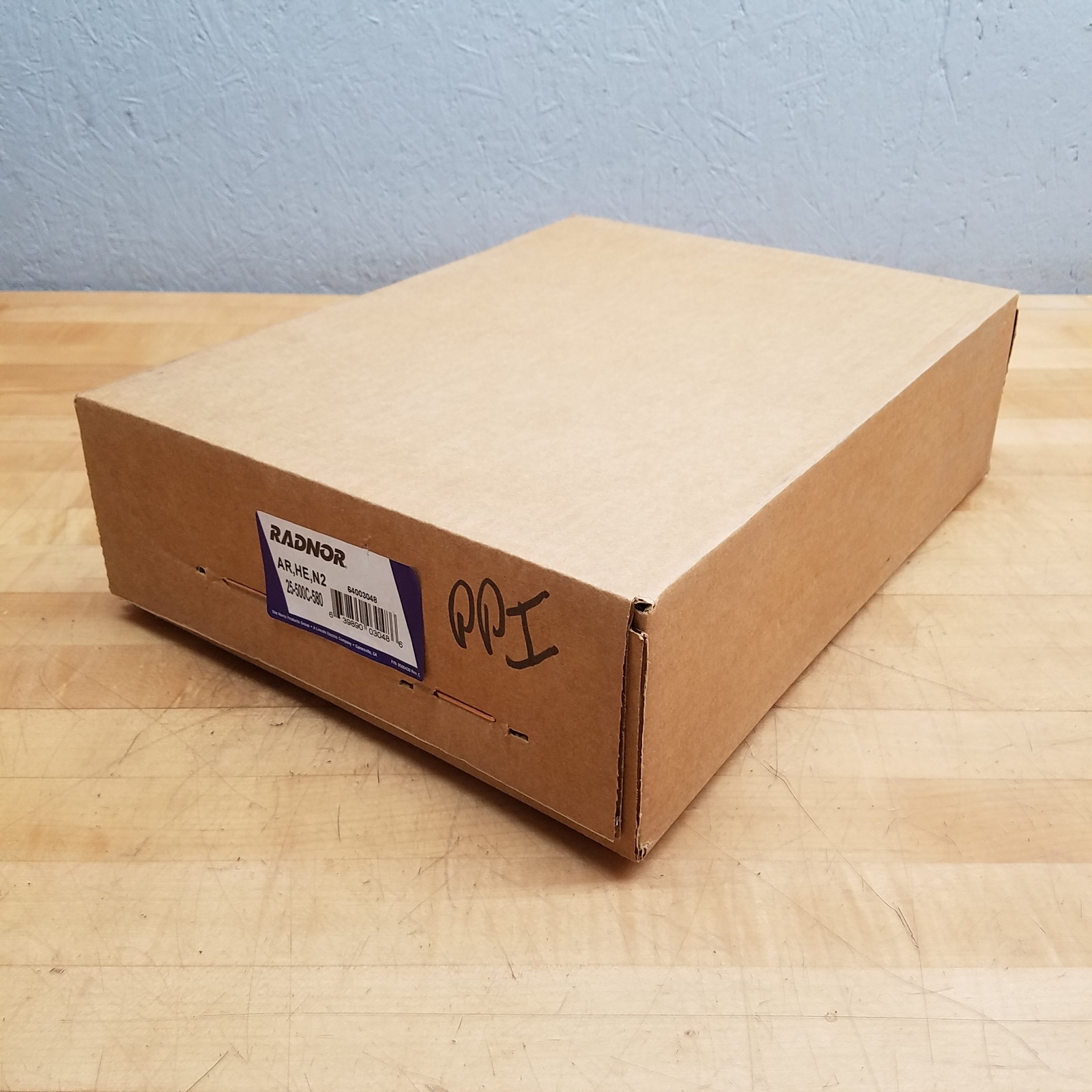 Radnor 25-500C-580, AR, HE, N2 Harris Style Nitrogen Purge Regulator ...