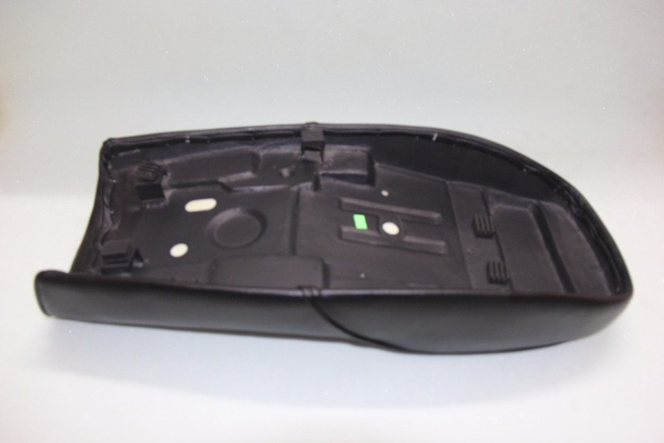 Texavina seat 1976 1977 Yamaha RD400 low profile dual passenger seat ...