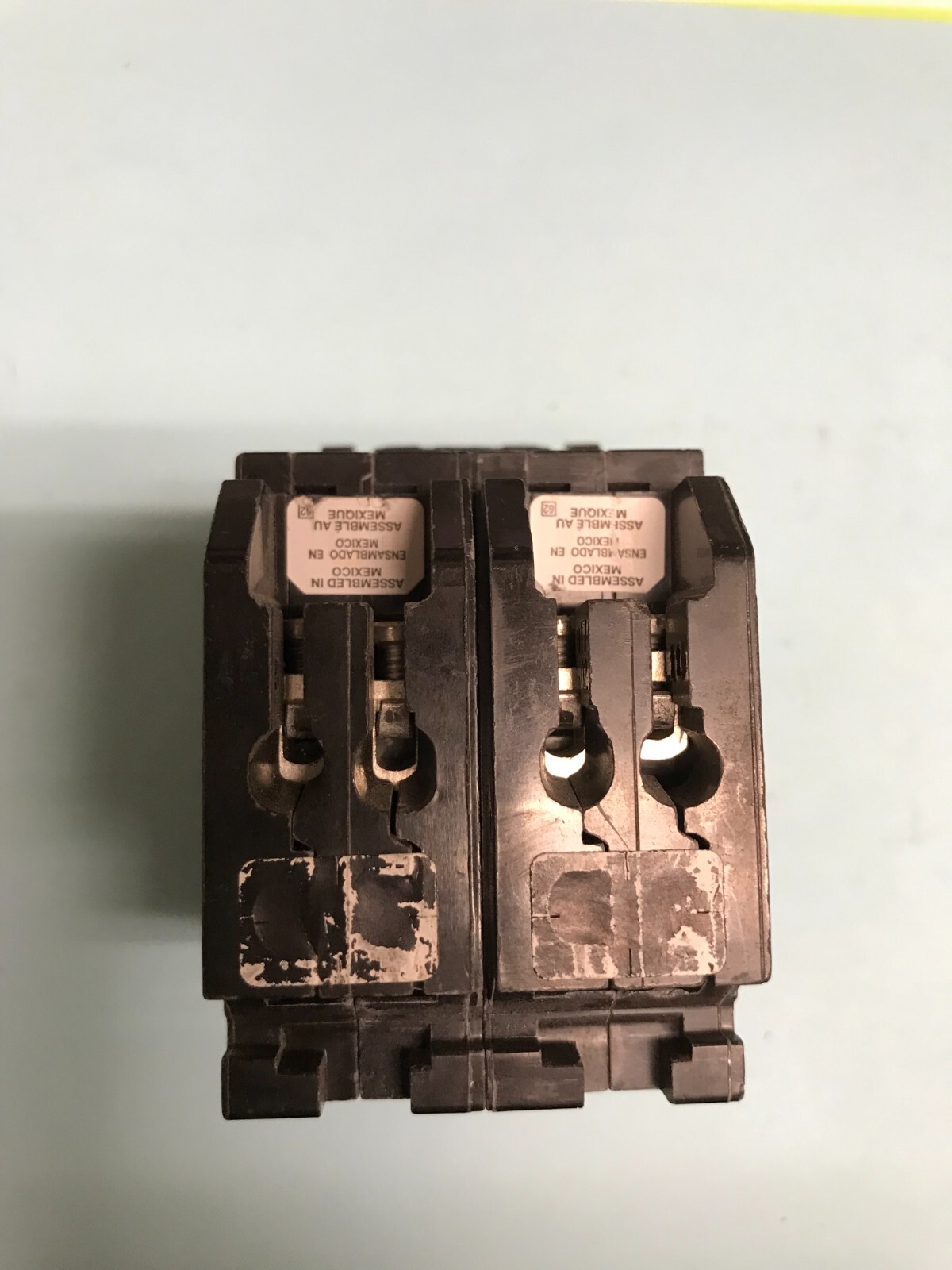 SQUARE D HOMELINE HOMT2020220 QUAD 1-20A 2P & 2-20A SP AMP CIRCUIT ...