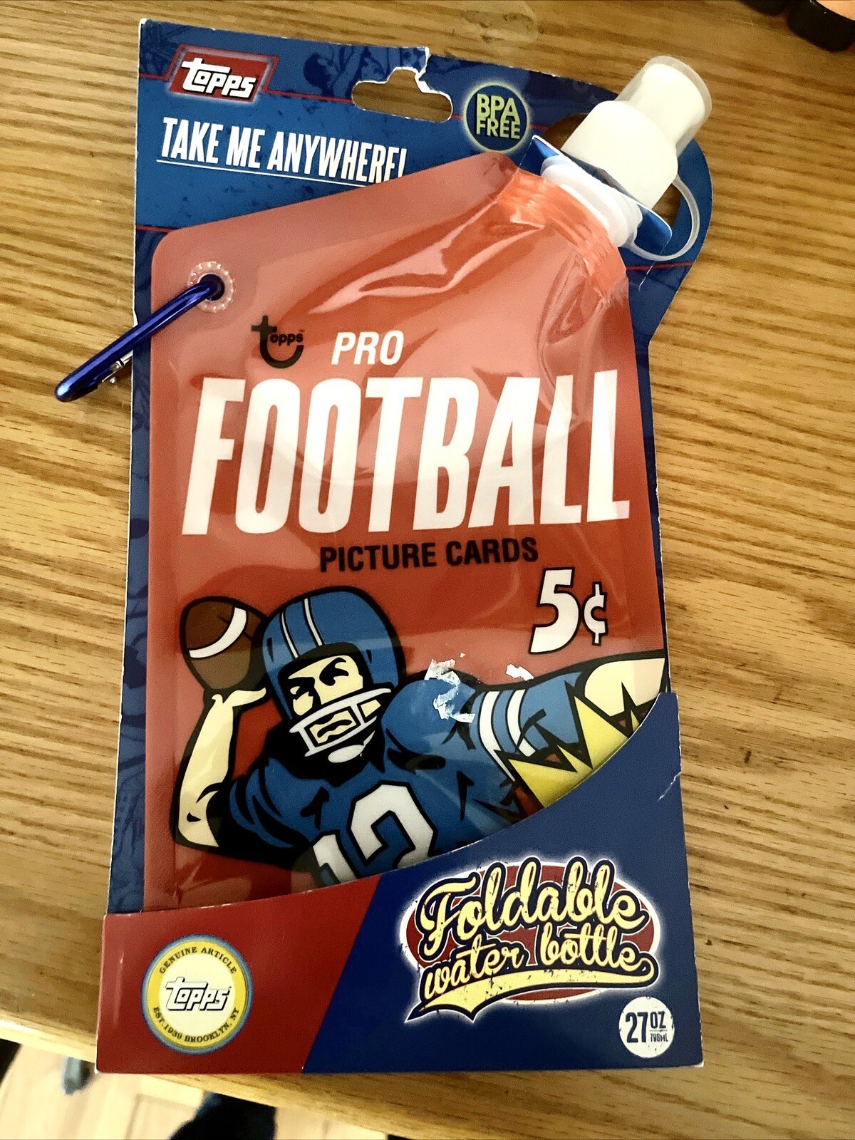 Topps 27 oz. Foldable SPORTS WATER BOTTLE W/HOOK 27 FOOTBALL, New | eBay