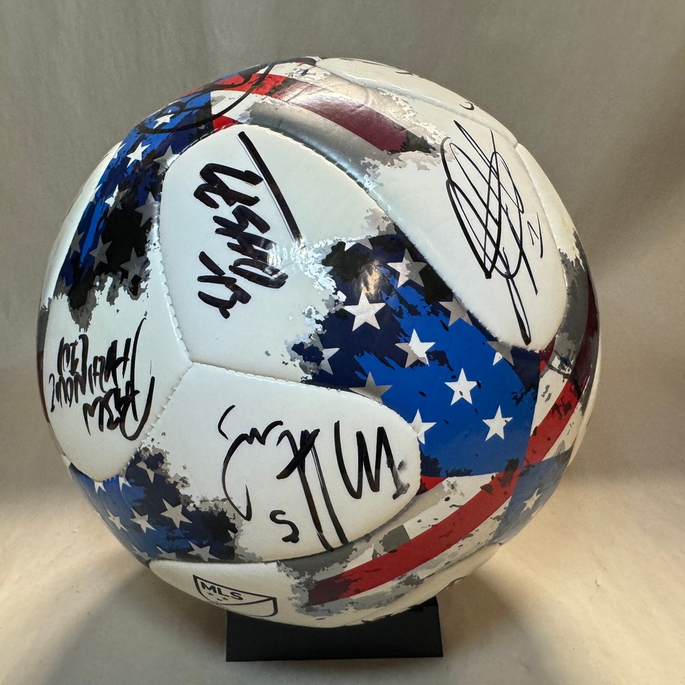 2018 FC Dallas Team Signed by (22)-adidas Match Ball Replica Mini ...