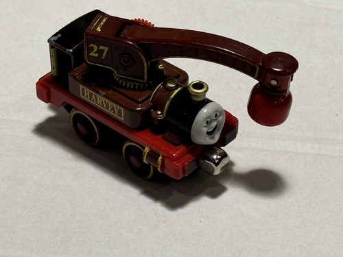 BOG50 - **CHIPPED* Harvey - 2003 Thomas & Friends Red Magnetic Train ...