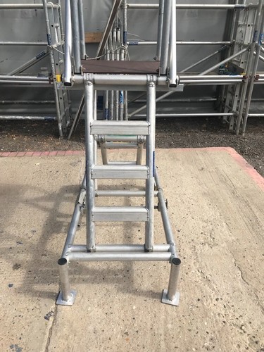 Aluminium Adjustable Podium Steps 0.5m- 1.2m Platform Height height ...