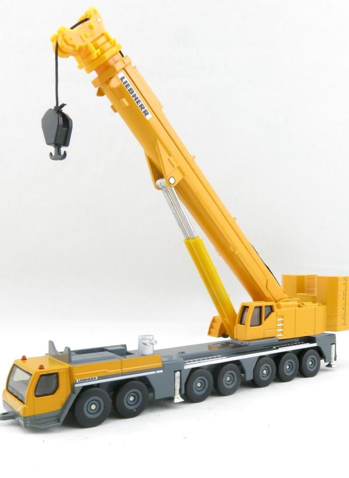 Siku 1886 - Liebherr LTM1400 Mobile Crane - Liebherr Yellow - H0 Scale ...