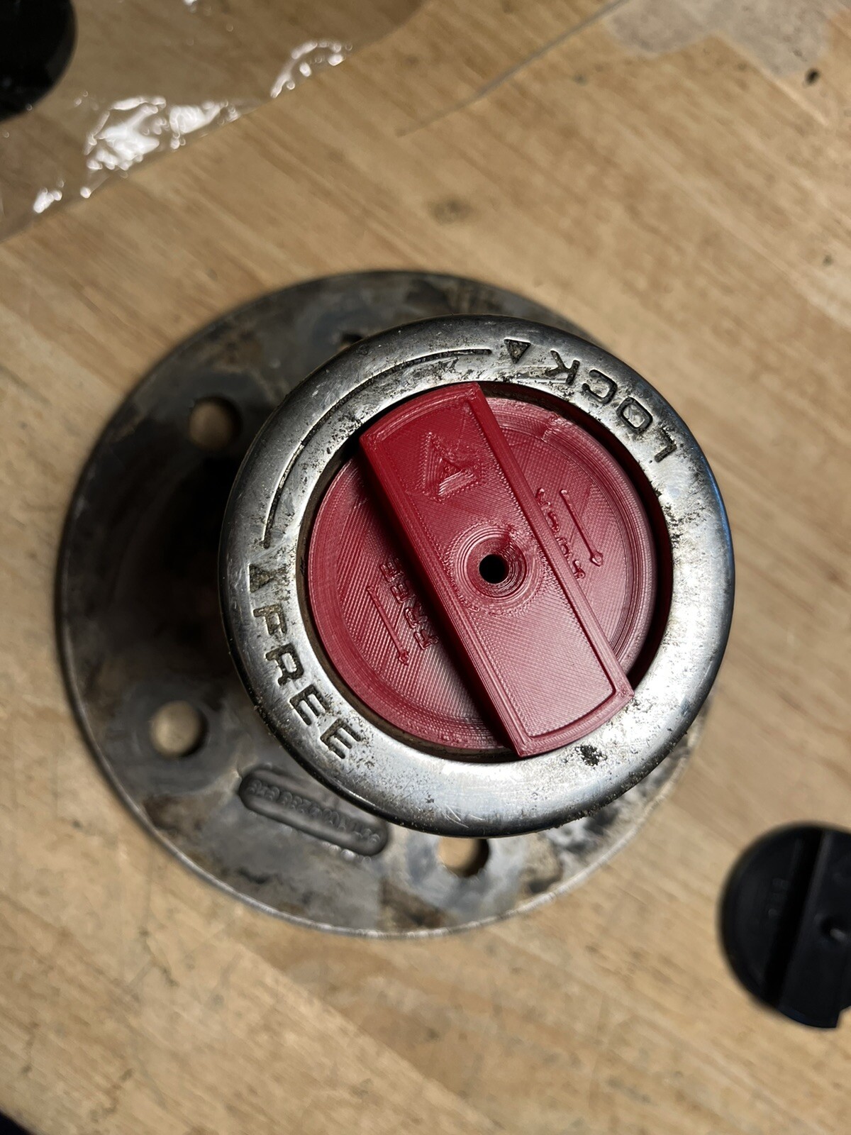 87 88 Ford Truck F150 Bronco Manual Lockout Top hat Hub Cap Pair 1987 ...