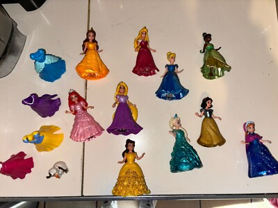 DISNEY Princess Magic Clip 10 Different Dolls With 4 Extra Dresses And ...
