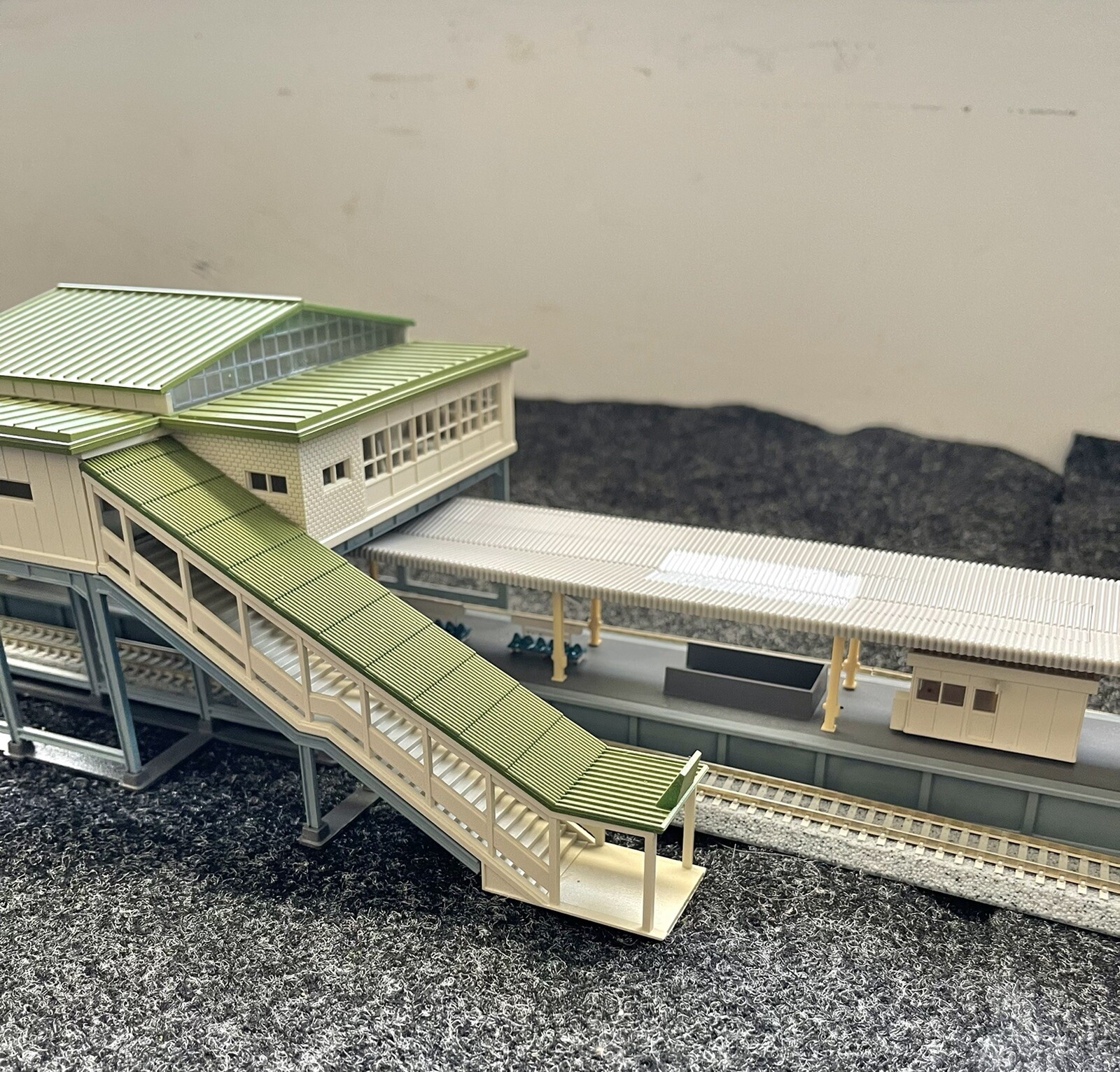 Kato n scale suburban platform train station | eBay