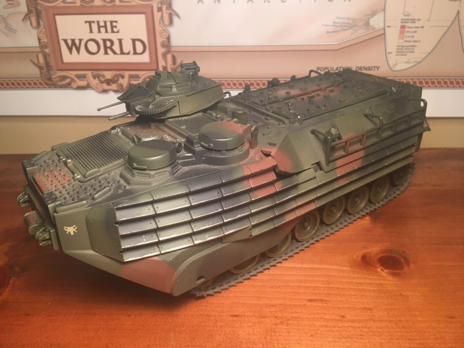 A09 Forces of Valor Unimax 1:32 Amphibious Tank Vehicle AAVP7A1 Amtrac ...