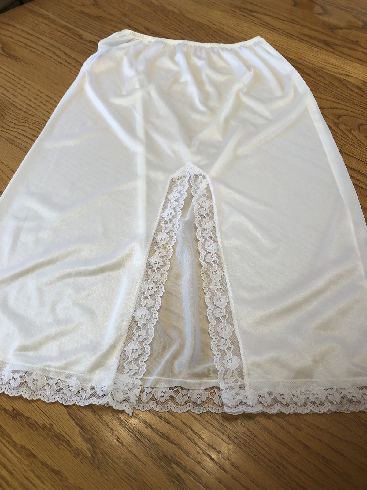 Vintage Long White Half Slip Medium Wide Lace Bottom … - Gem