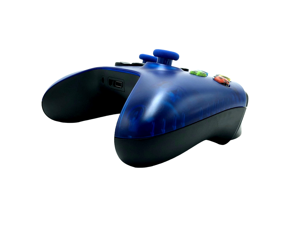 Custom Microsoft Xbox Series X / S Controller - Clear Transparent Blue ...