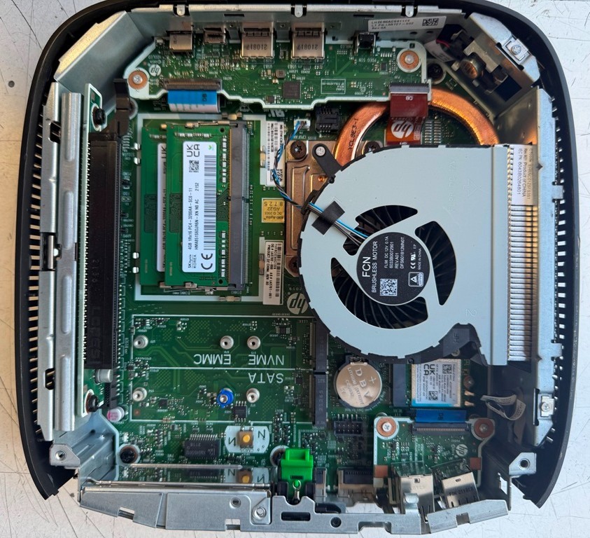 HP T740 Thin Client AMD Ryzen V1756B 3.2GHZ 8GBR No Flash No OS 673H4UC ...