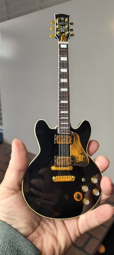 BB KING - GIBSON ES-345 80th B-Day Lucille 1:4 Scale Replica Guitar ...