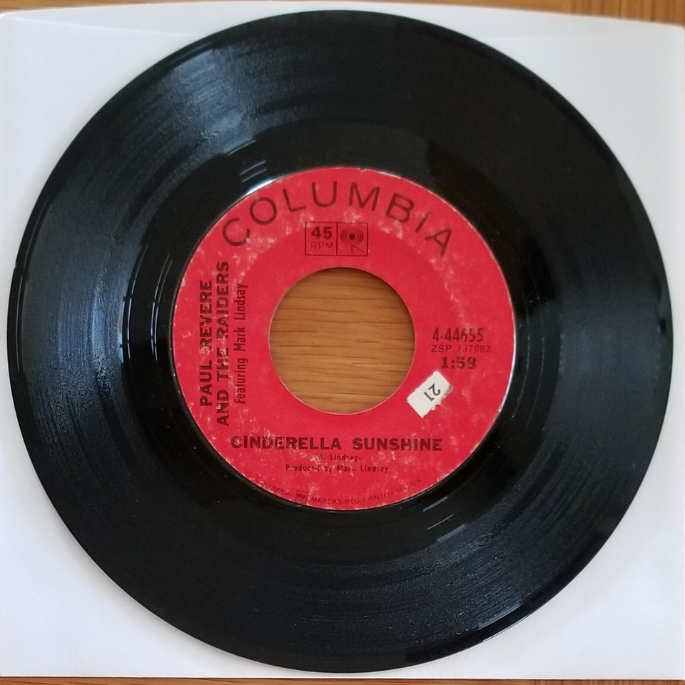 Paul Revere And The Raiders "It's Happening & Cinderella Sunshine" 45 ...