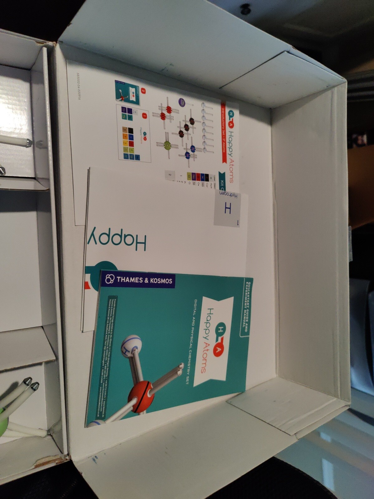Thames & Kosmos Happy Atoms Digital & Physical Stem Chemistry ...