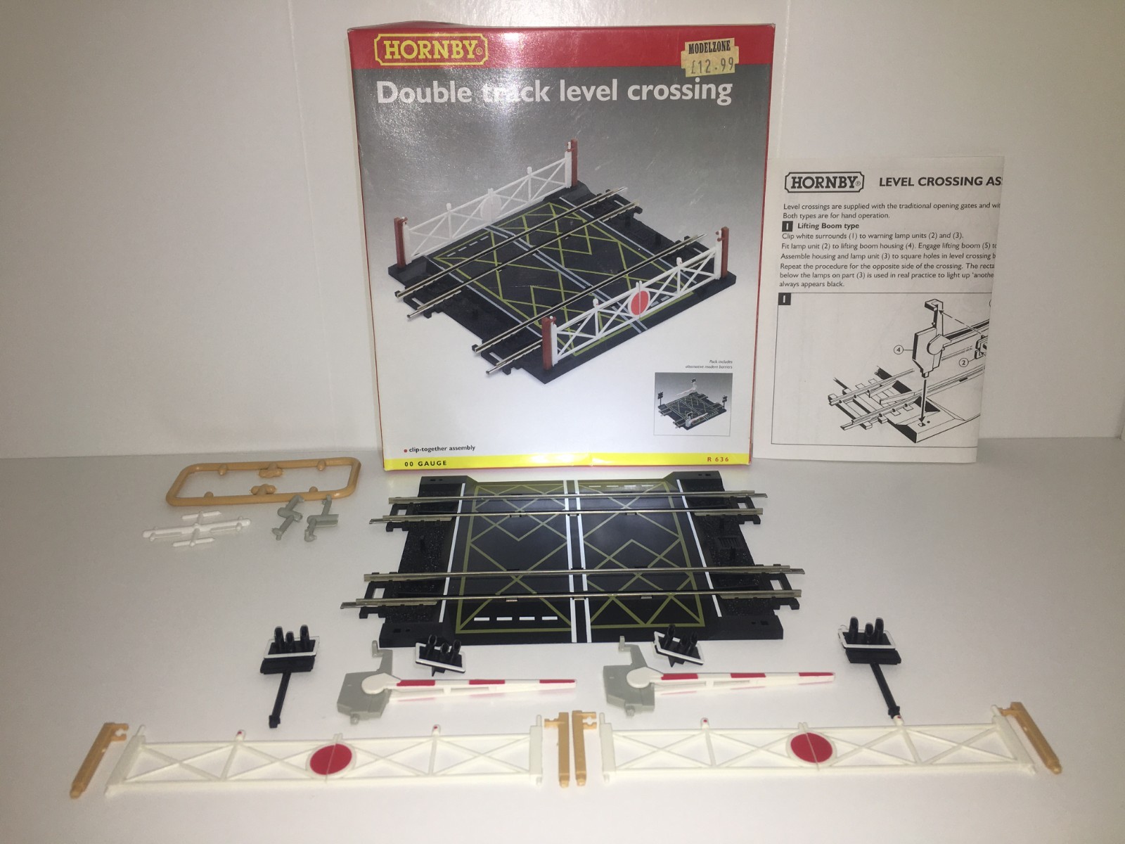 Hornby Model Railways Double Track Level Crossing R636 OO Gauge 1:76 ...