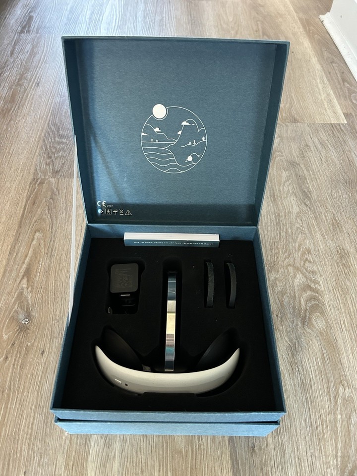 Flow Neuroscience Depression Treatment Headset – Lightly used – Boxed ...