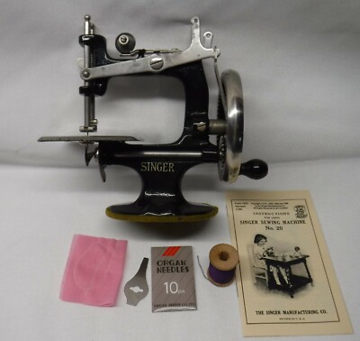 Sewing Machines - Child's Singer Sewing Machine
