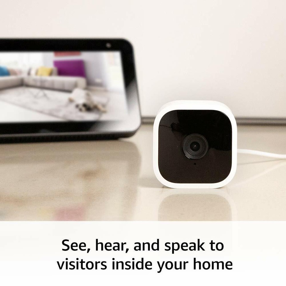 Blink Mini – Compact indoor plug-in smart security camera, 1080 HD - 1 ...