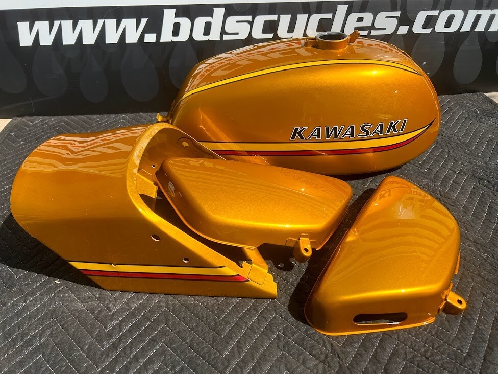 Kawasaki H1, H2, 500, 750, tank, tail, paint job, triple 3 cylinder | eBay