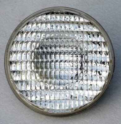NOS 4572 AUTO FLOOD MILITARY SEALED BEAM LIGHT BULB 28V 150W | eBay