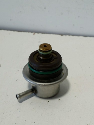 OEM VW VOLKSWAGEN OEM 93-05 Jetta-Fuel Injection Pressure Regulator ...