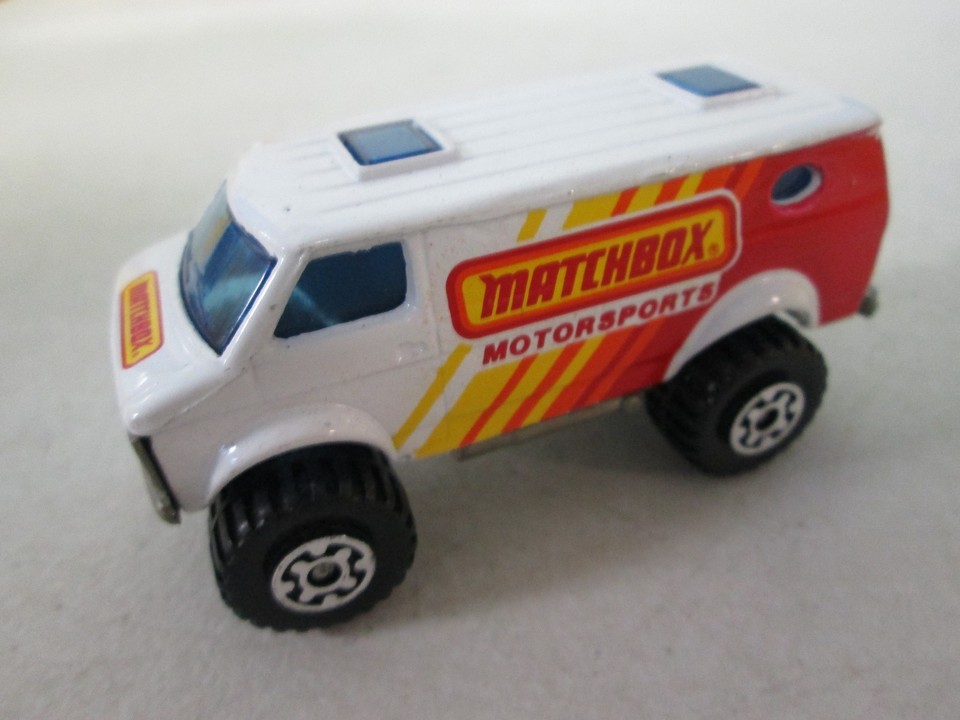 Matchbox 4x4 Chevy Van Matchbox Motorsports White MB26 with box | eBay