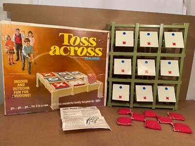Vtg IDEAL TOSS ACROSS 1969 TIC-TAC-TOE FAMILY GAME With 8 BEAN BAGS ...