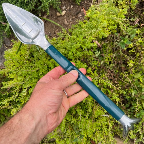 Combo Garden Hand Tool | Combination Trowel & Rake | Trake Measures 17 ...