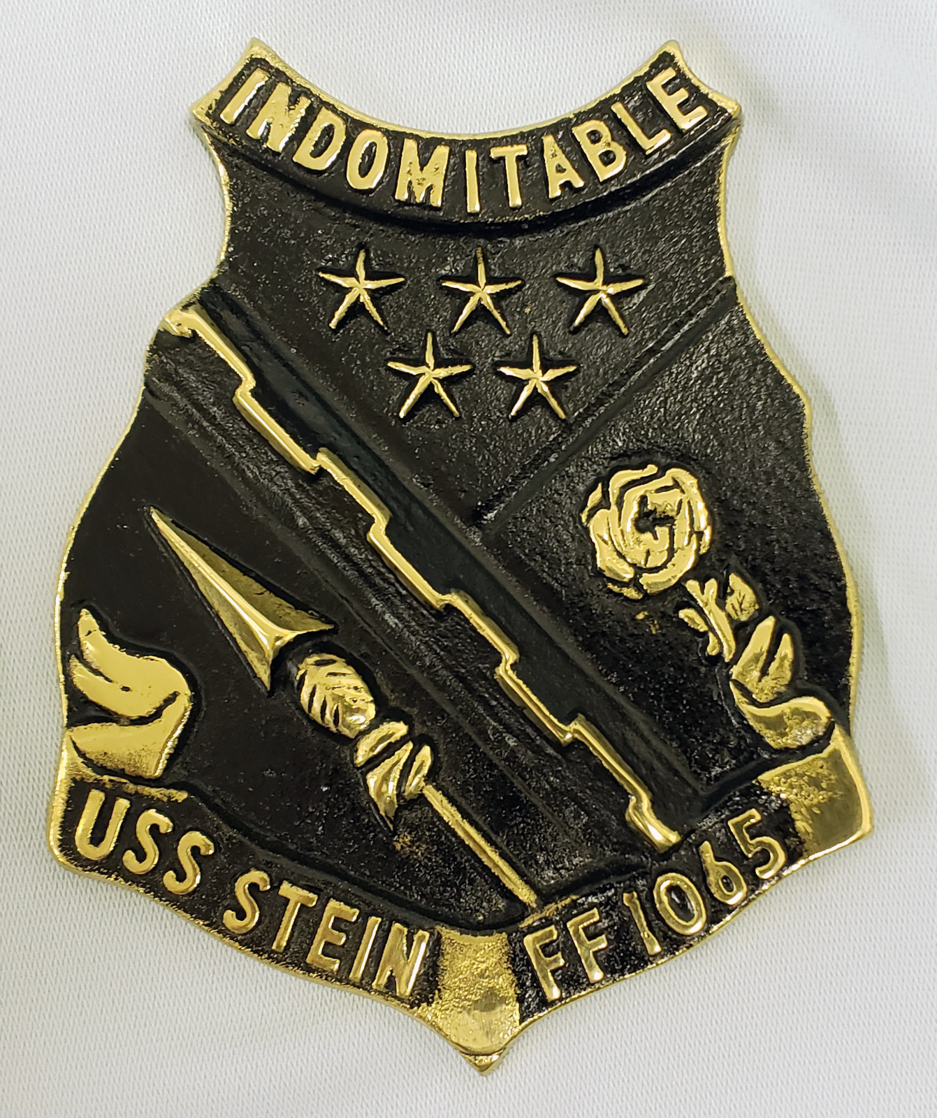 SOLID BRASS US NAVY USS STEIN FF-1065 SHIPS CREST INSIGNIA PLAQUE | eBay