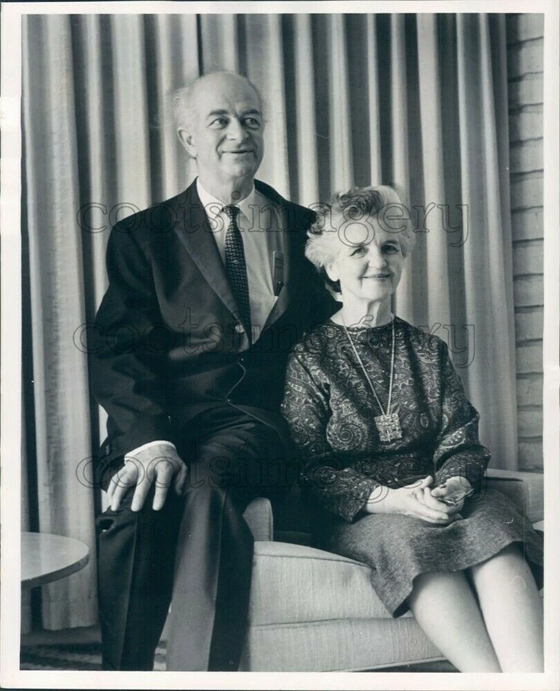 Linus Pauling Nobel Prize