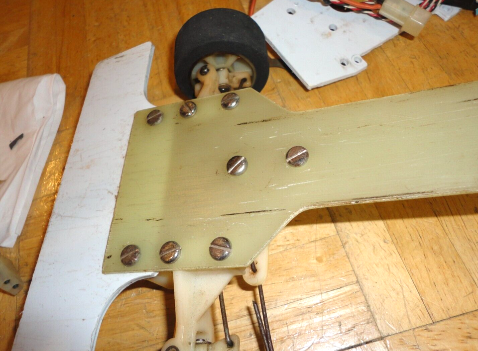 TEAM ASSOCIATED VINTAGE RC12E ONROAD PAN CAR 1/12 SCALE SHIPPING ...