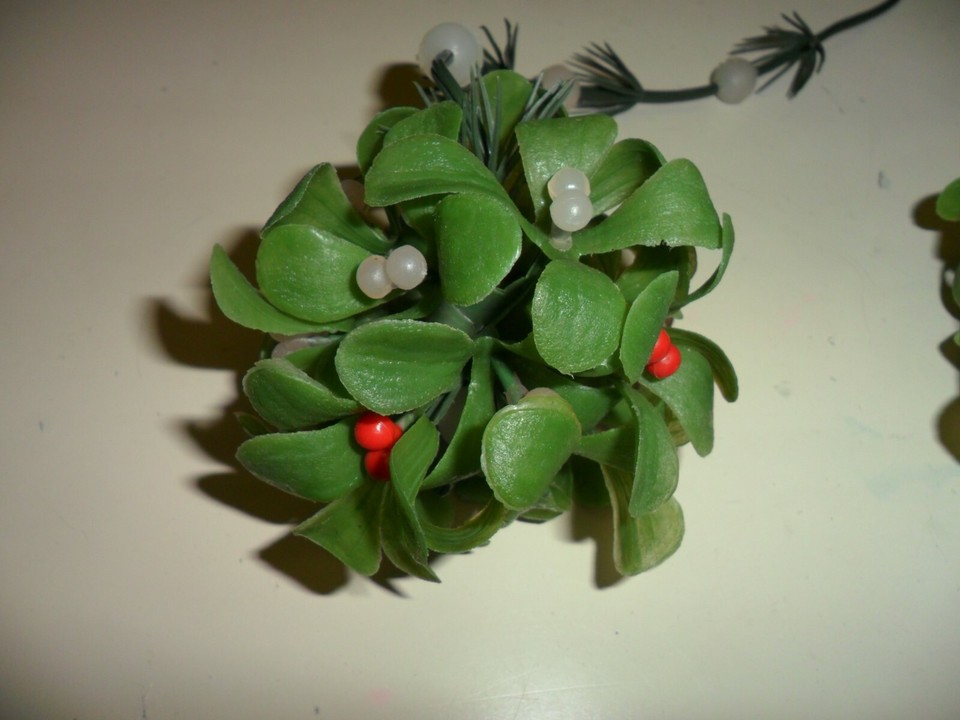Vintage Small Plastic Mistletoe Balls | eBay