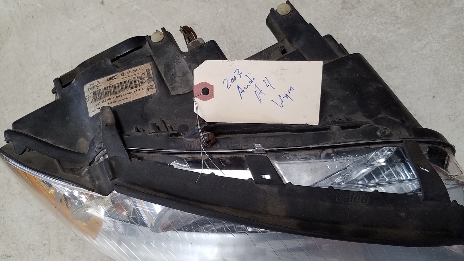 2002 - 2005 Audi A4 RH Pass HID Xenon Headlight Unit & Ballast 89309220 ...