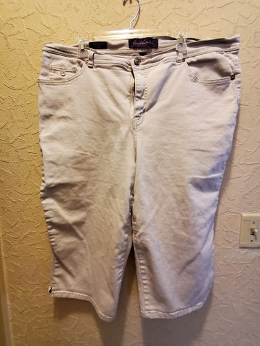 Womens Gloria Vanderbilt Amanda Stretch Capris. Size 20W. 17" Inseam ...