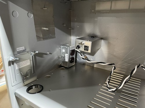 Alpha Power Supply Equipment Ground Enclosure Rainproof UPE-3G-1111-1N0 ...