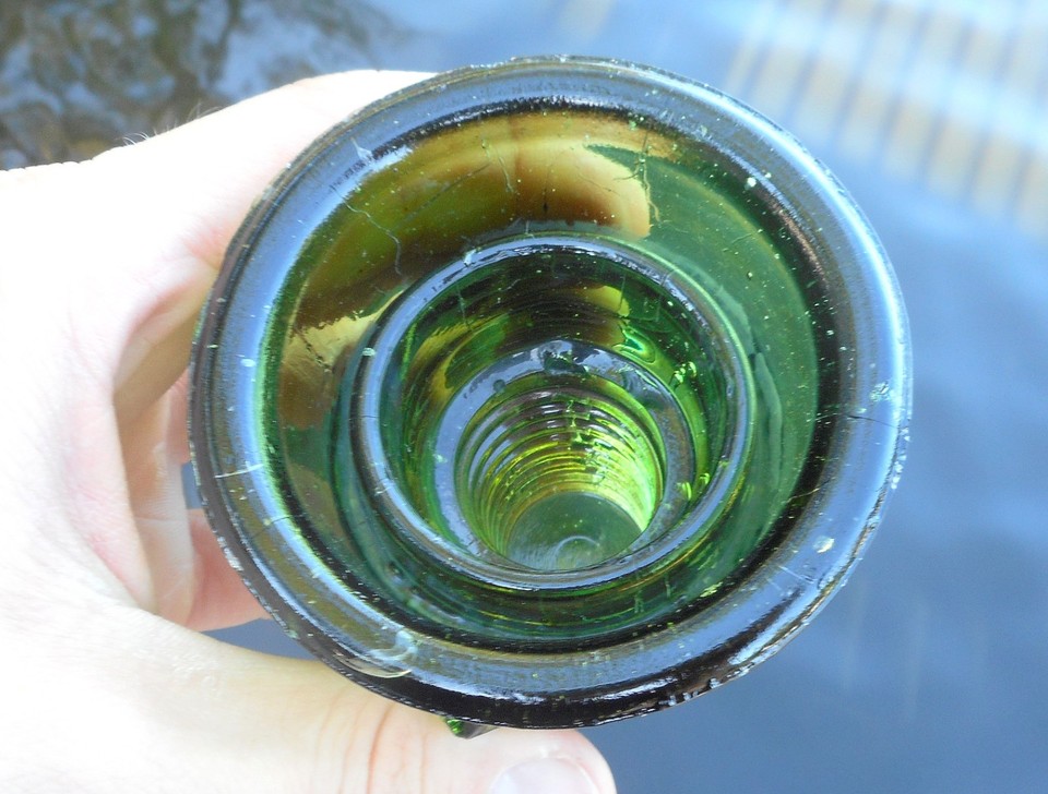 GREAT DARK OLIVE GREEN CD 145 STAR BEEHIVE STYLE GLASS INSULATOR (P) | eBay