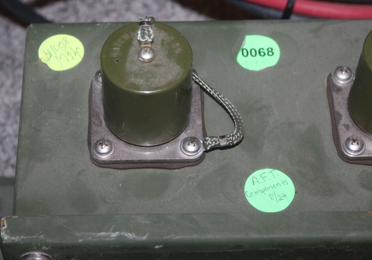 BATTERY CHARGER MILITARY ?? No markings | eBay
