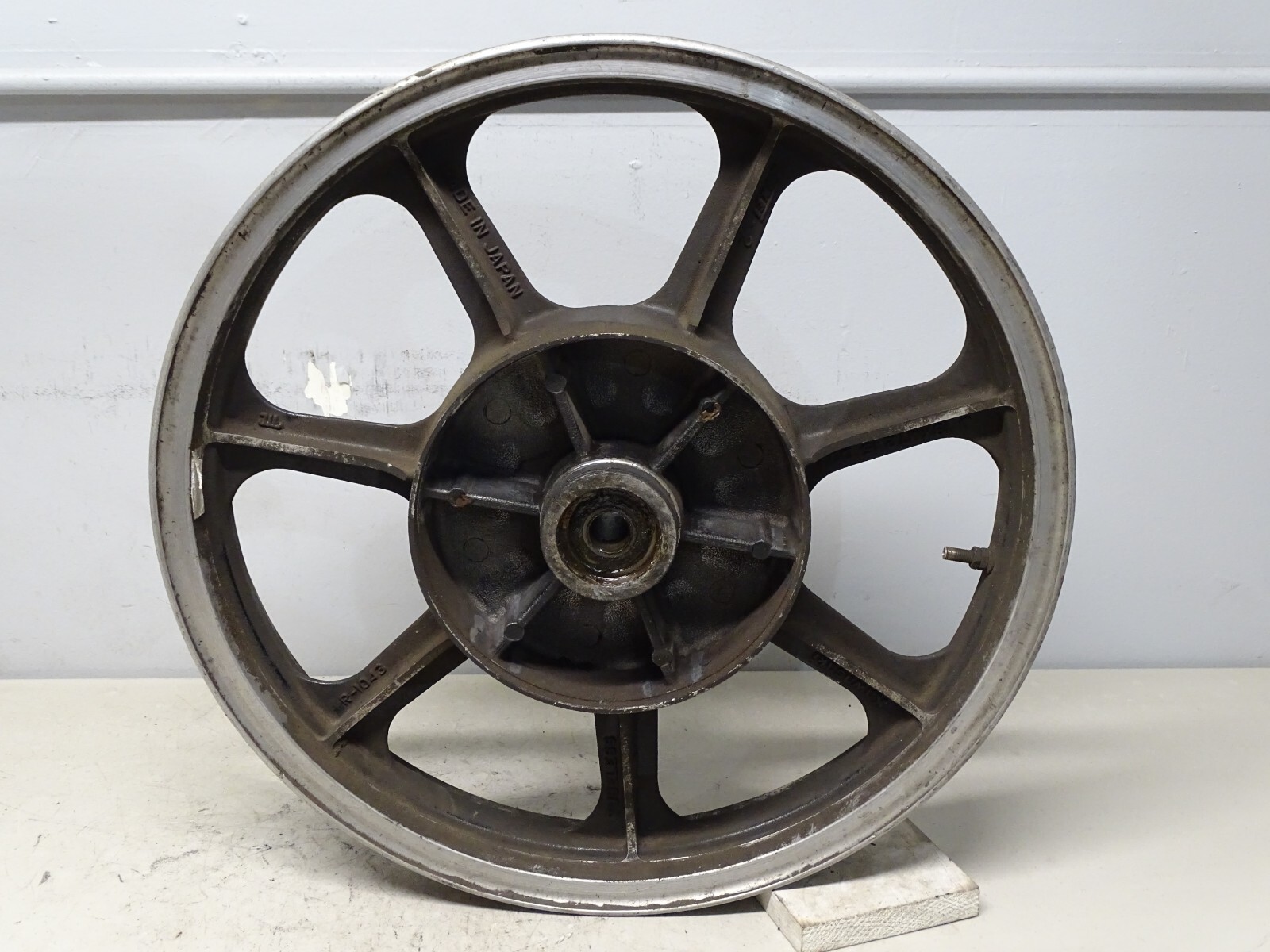 1981 Kawasaki KZ1000 KZ1000J Rear Wheel Rim | eBay