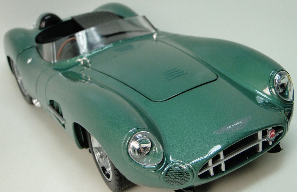 Race Car 1 18 Custom Built Model 24 Le Mans Racing Classic Carousel ...