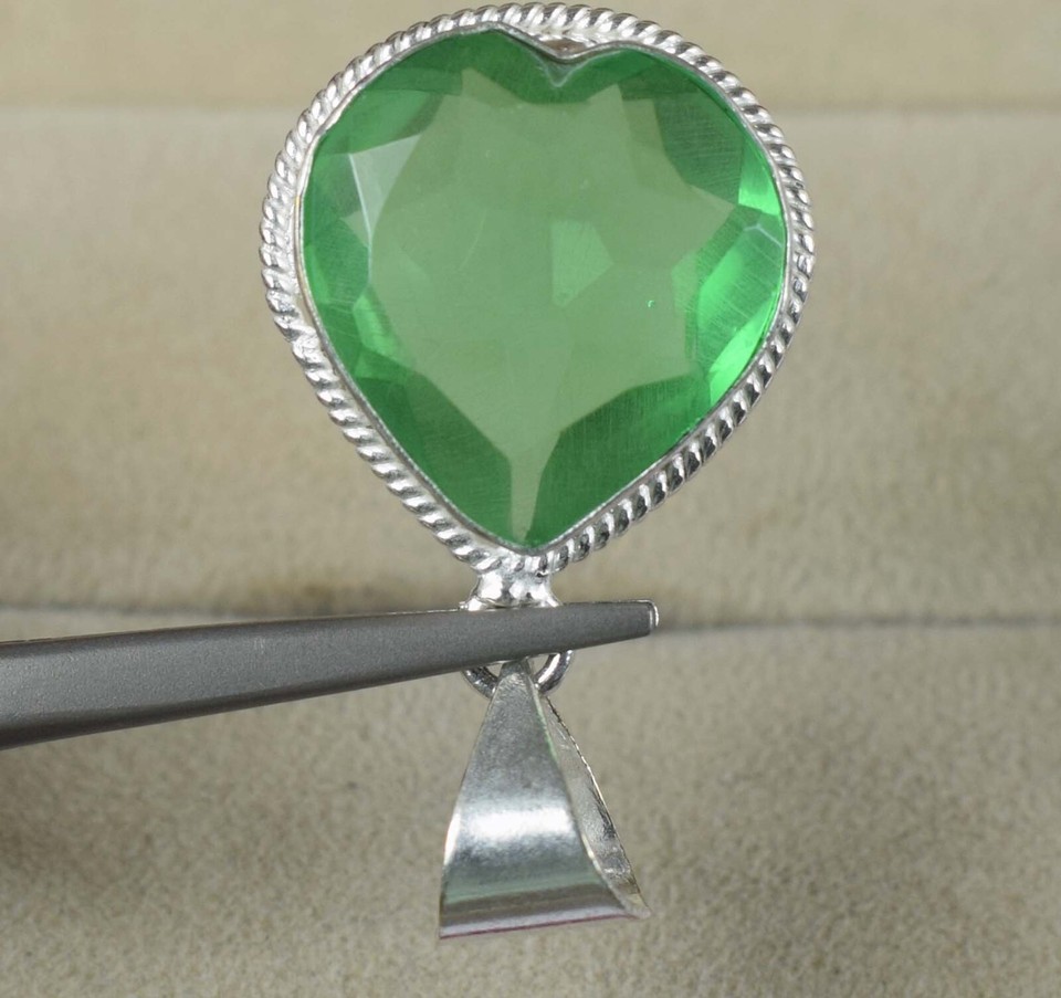 19.70 Ct Natural Heart Shape Emerald Certified Gemstone Latest Design ...