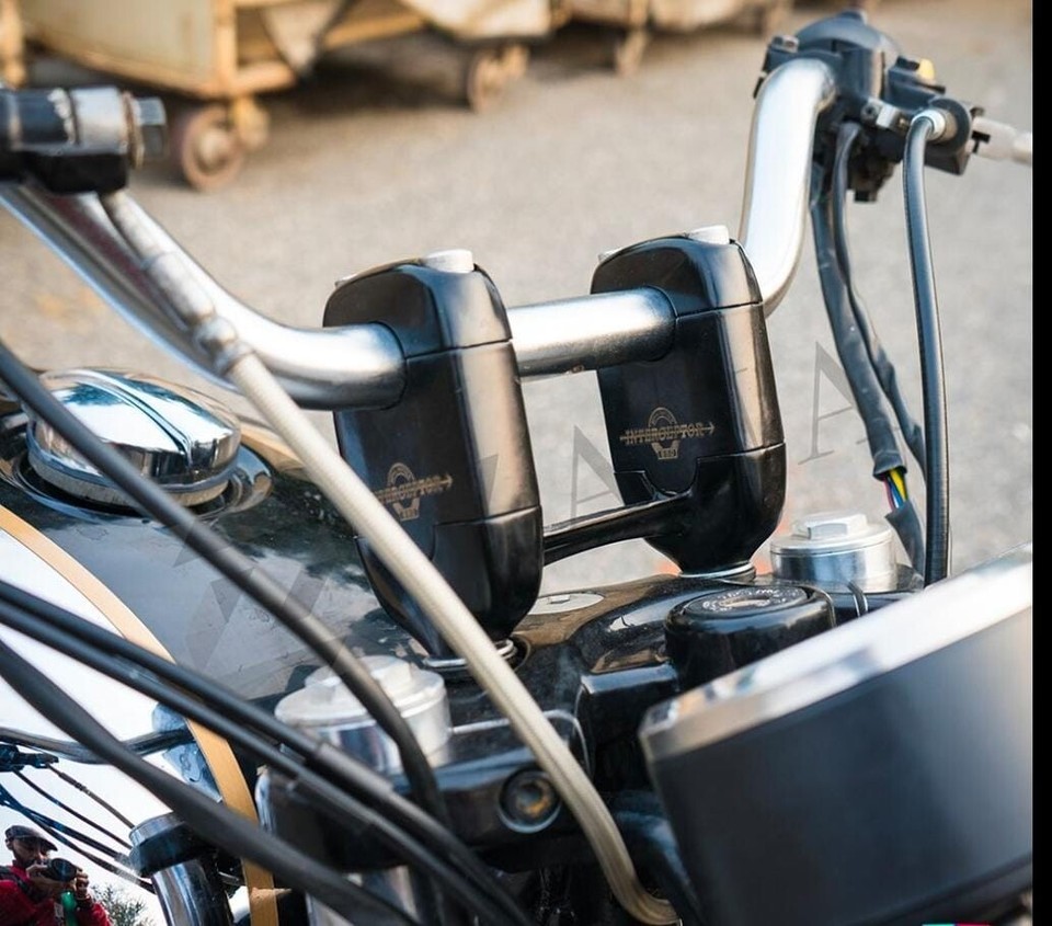 VERTICAL HANDLEBAR RISER BLACK FIT FOR ROYAL ENFIELD INTERCEPTOR 650 ...