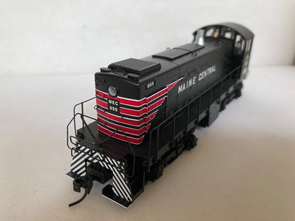 Proto 2000 23728 HO Scale Maine Central S1 Diesel Locomotive #955 ...