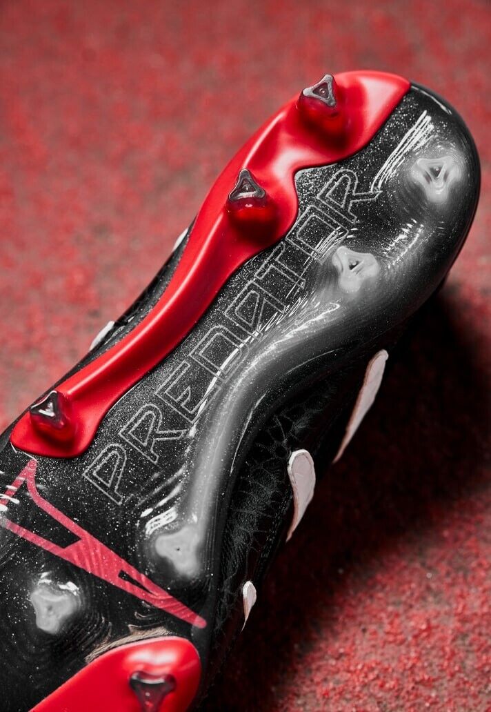 ADIDAS LIMITED EDITION PREDATOR 94 FG - Size 11M- Only 1994 ADIDAS LIMITED EDITION PREDATOR 94 FG - Size 11M- Only 1994