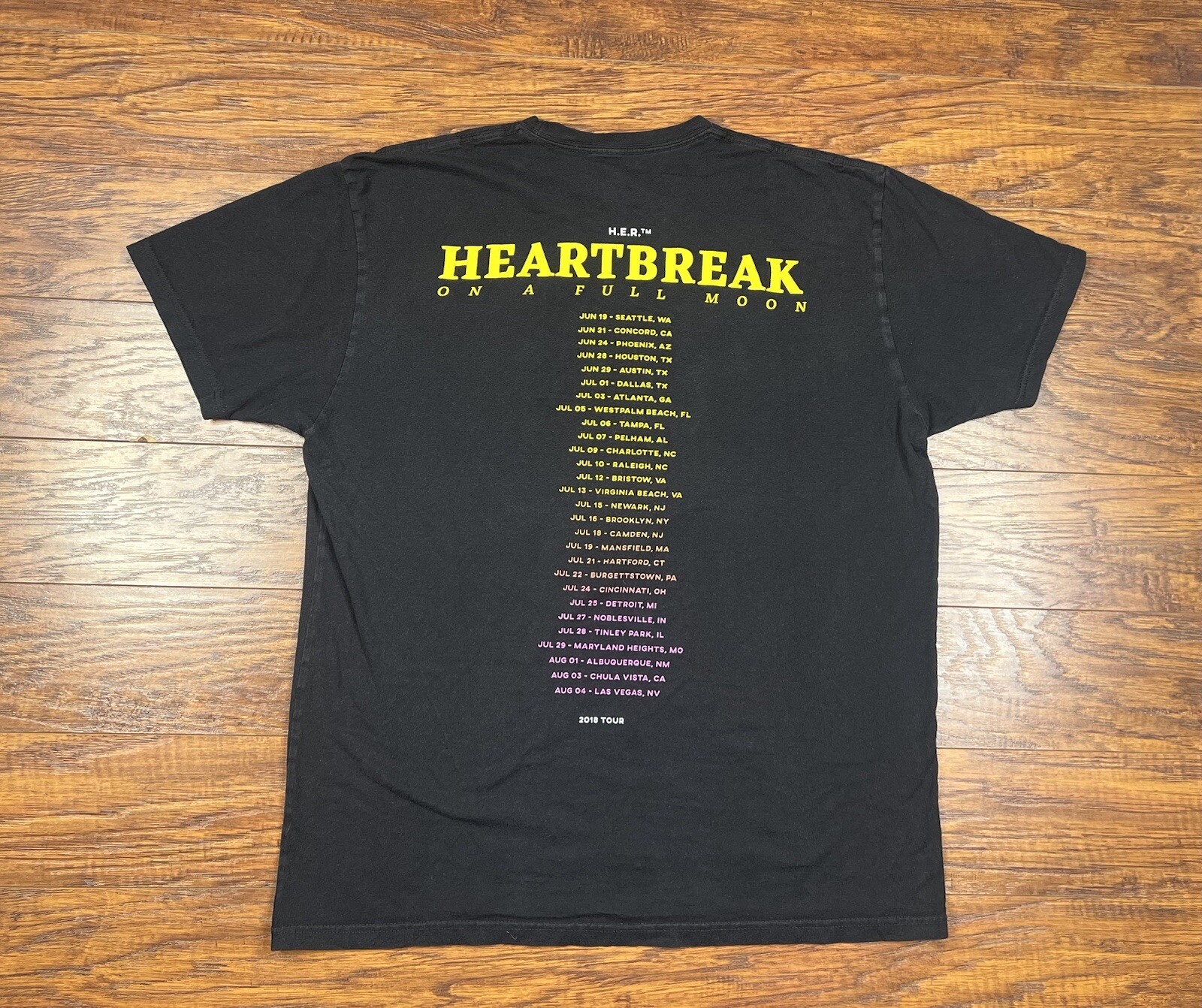 HER/CHRIS BROWN HEARTBREAK ON A FULL MOON CONCERT TOU… - Gem