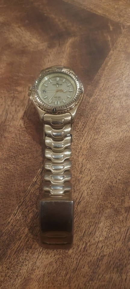 Citizen WR200 Eco Drive Solar Tech 180 Mens Watch Gold Color Needs ...