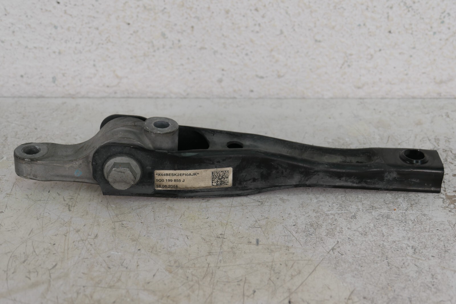 2015-2017 VOLKSWAGEN GOLF 7 ENGINE MOTOR REAR LOWER MOUNT 5Q0199855J ...