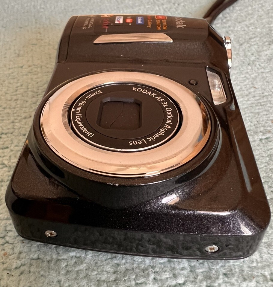 Kodak EasyShare C183 14.0 MP Compact Digital Camera - Excellent ...
